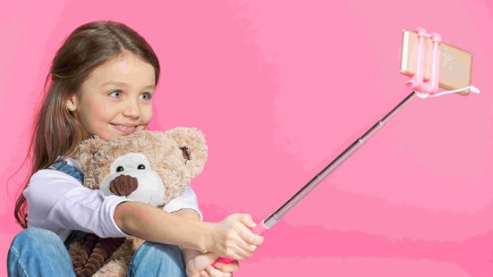 Å få egen smarttelefon som barn knyttes til darligere psykisk helse ...