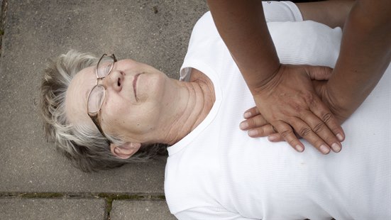 Intraossøs eller intravenøs tilgang ved hjertestans? - NHI.no