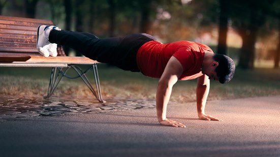 Styrketrening: Øvelser for bryst - NHI.no