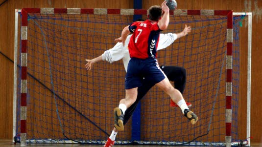 Skader hos håndballspillere - NHI.no